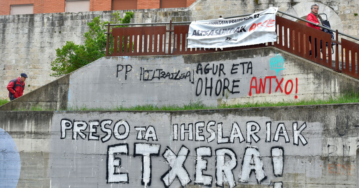 L'ETA achève en France une dissolution historique