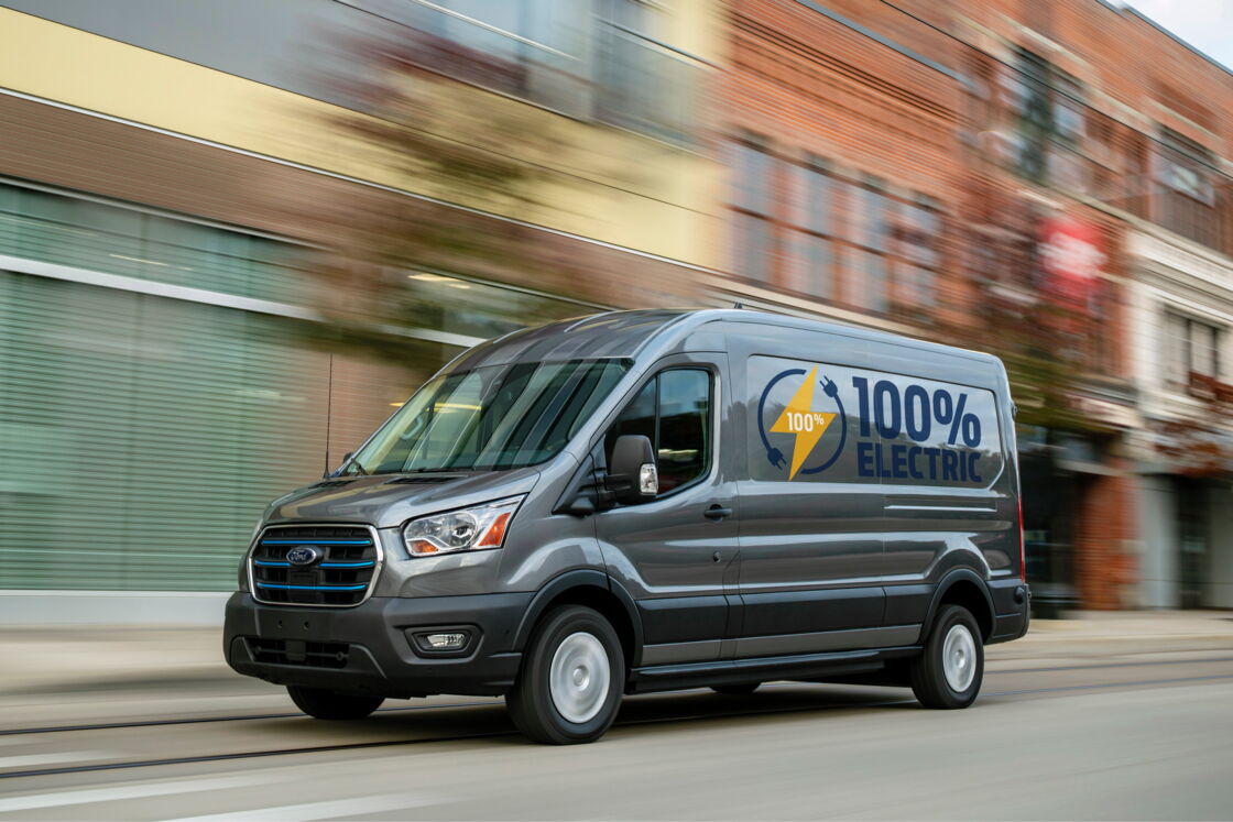 Ford dévoile le E-Transit, son premier utilitaire électrique - Capital.fr