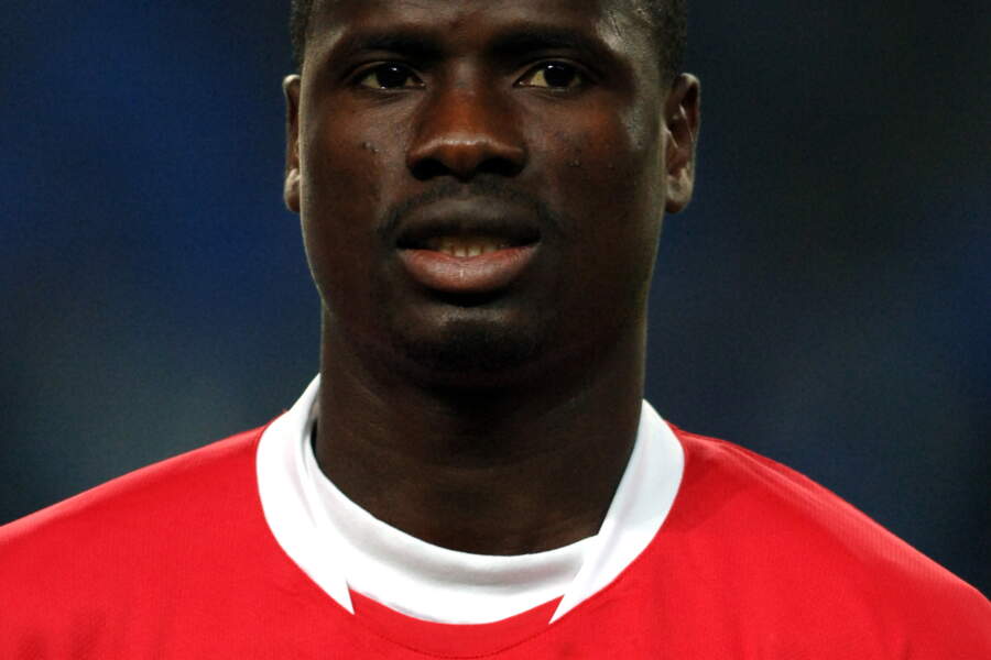 Yohan Mollo, Ludovic Giuly, Emmanuel Éboué… Ces footballeurs qui ont fini ruinés - Capital