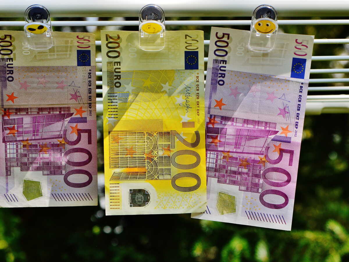 Wise le géant britannique du transfert d'argent chute en